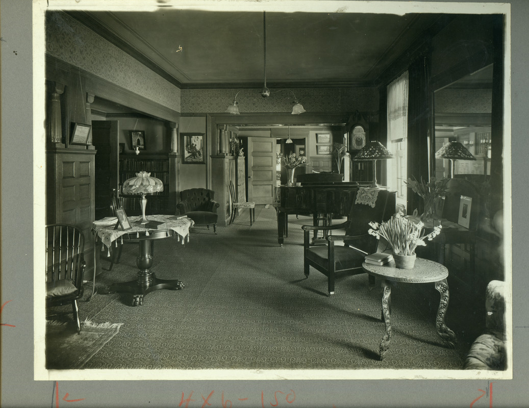Draper Hall McKeen rooms - Digital Commonwealth
