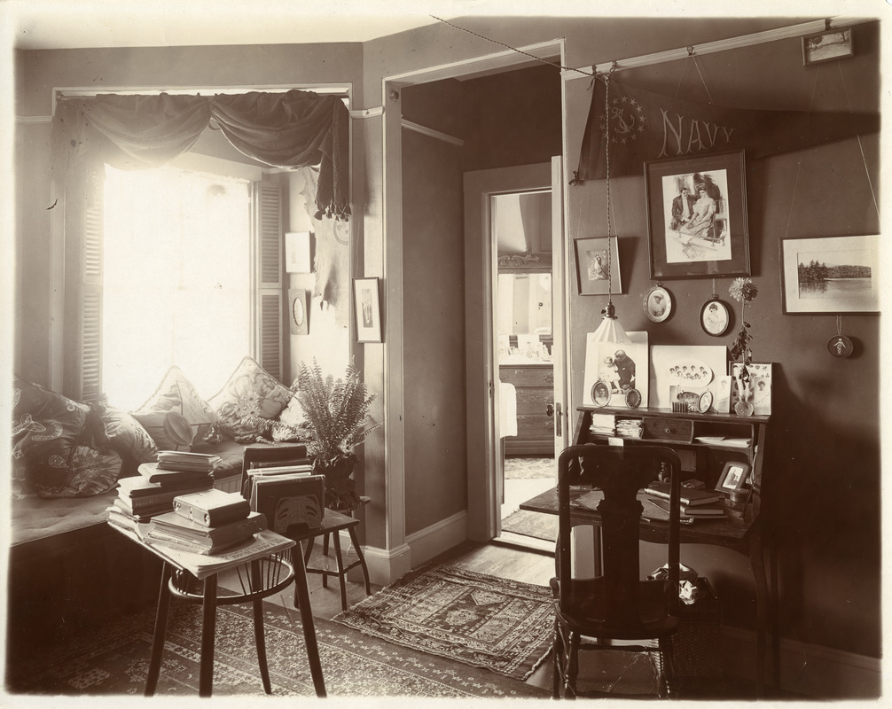 Draper Hall parlor - Digital Commonwealth