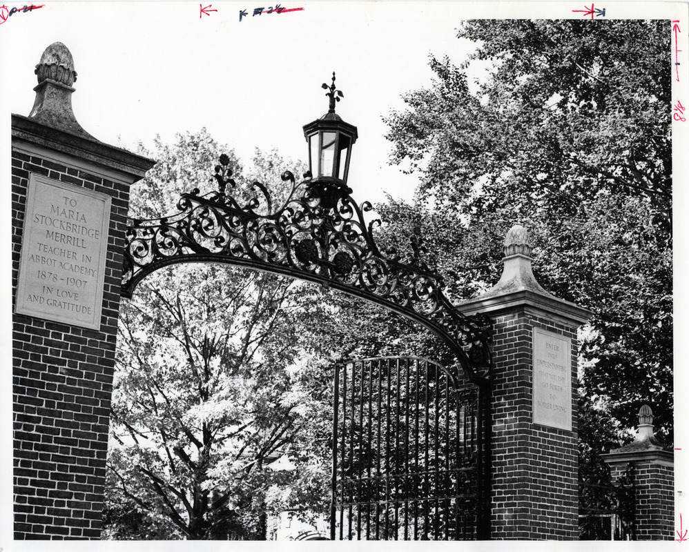 Merrill Memorial Gate, Abbot Academy - Digital Commonwealth
