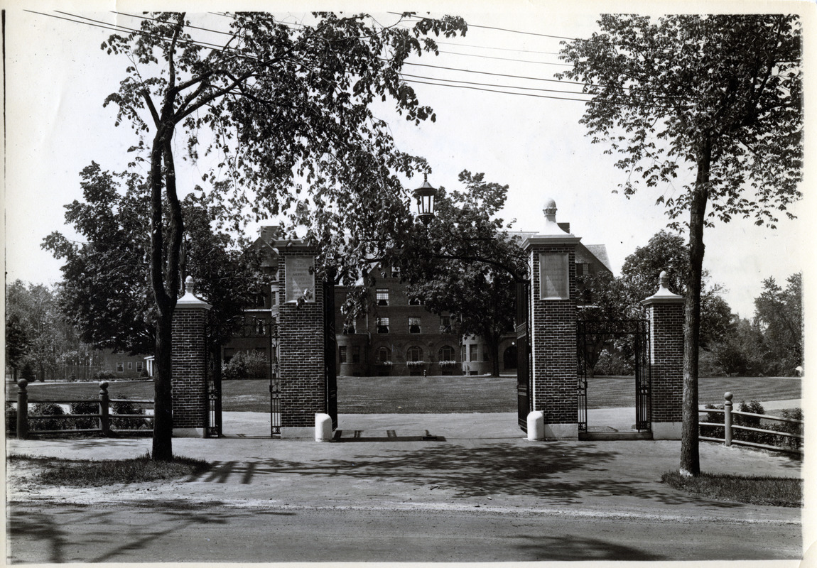 Merrill Memorial Gate, Abbot Academy - Digital Commonwealth