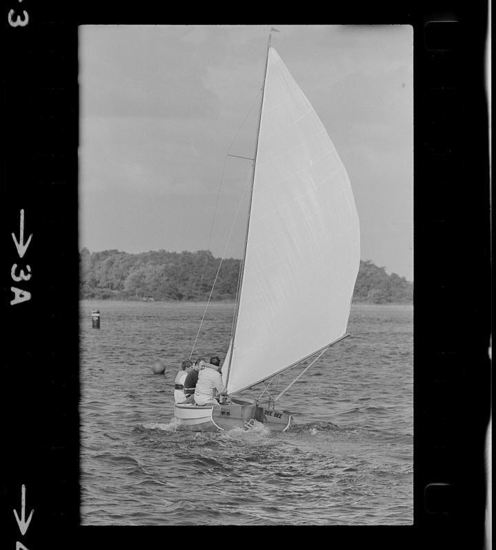 American Yacht Club sail off race - Digital Commonwealth