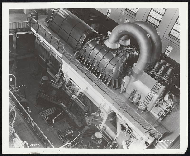 Giant Turbine Generator -- This modern counterpart of the early ...