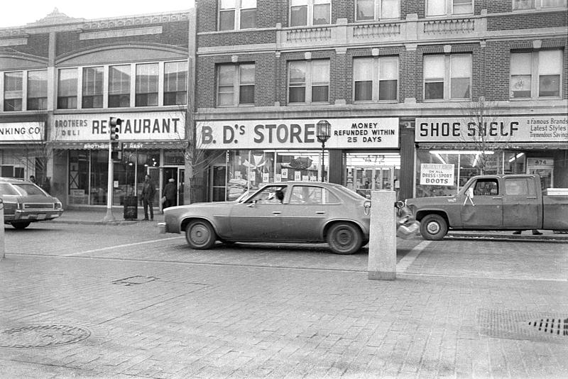 The square - Digital Commonwealth