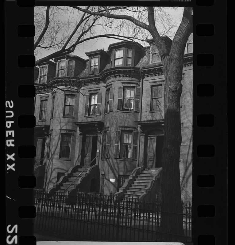33 Concord Square, Boston, Massachusetts - Digital Commonwealth