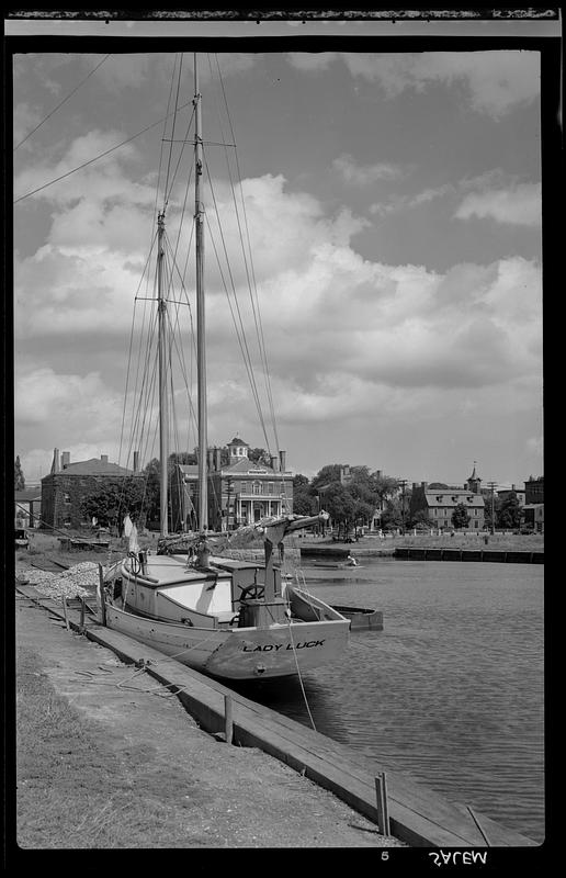 Custom House, Lady Luck ship - Digital Commonwealth