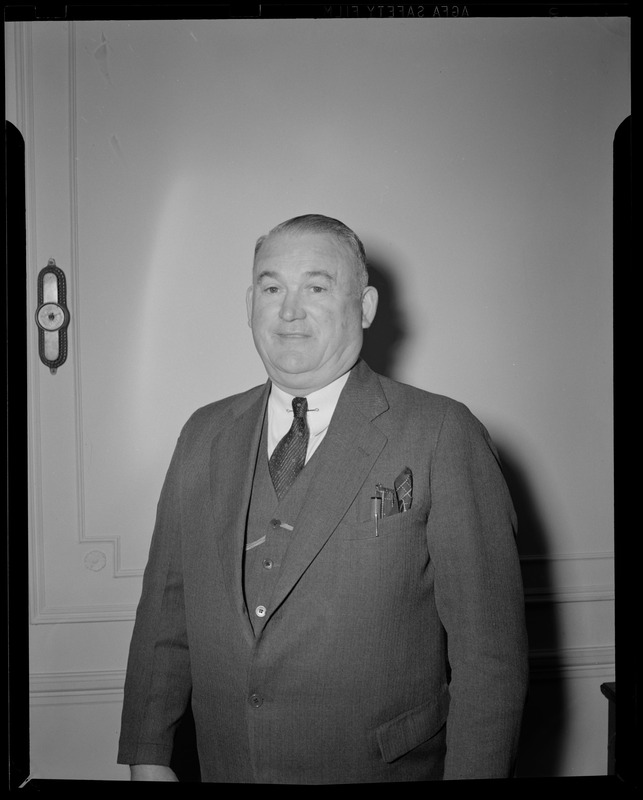 WCOP salesman portrait - Digital Commonwealth