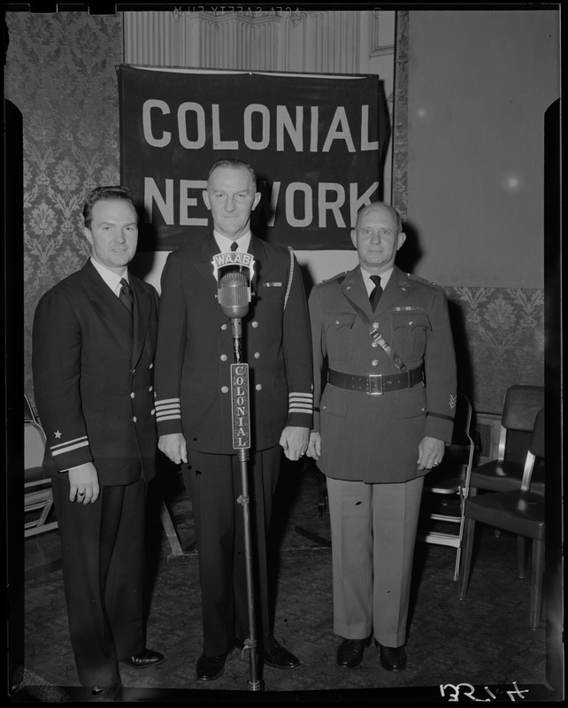 An unidentified man, Capt. John S. Barleon, and Lieut. Col. Catesby ...