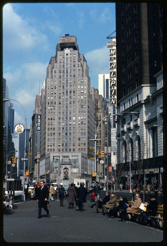 View of 1350 Broadway, Herald Square, Manhattan, New York - Digital ...