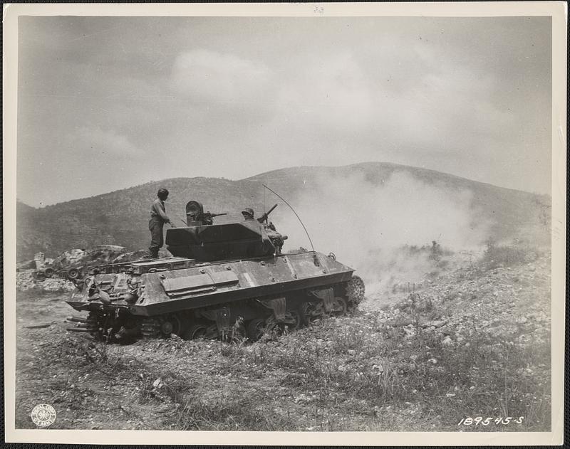 An M-10 Tank Destroyer, manned by the French crew of an Algerian ...