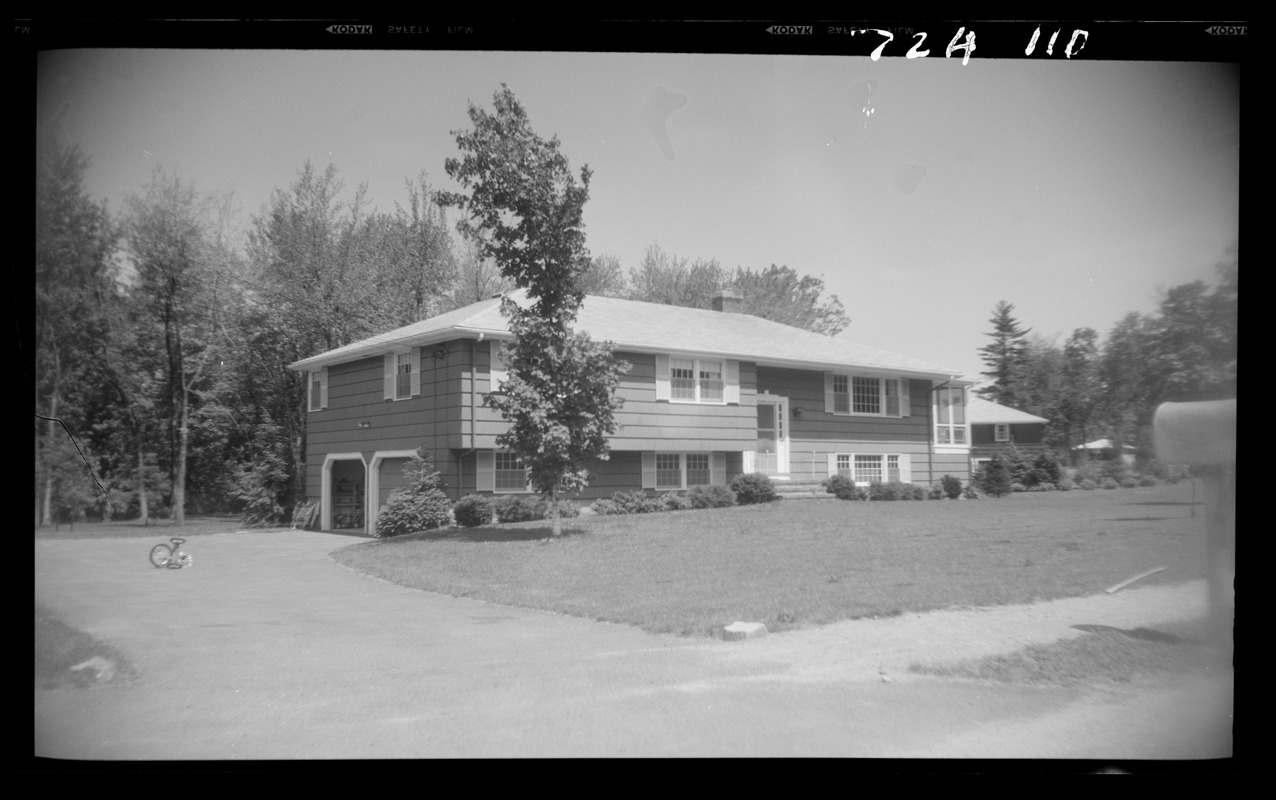 110 Country Way - Digital Commonwealth