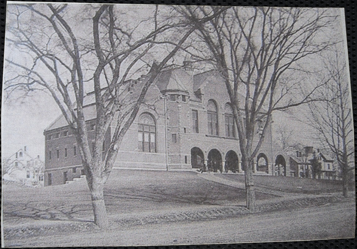 Nevins Memorial Library, Methuen, Mass. - Digital Commonwealth