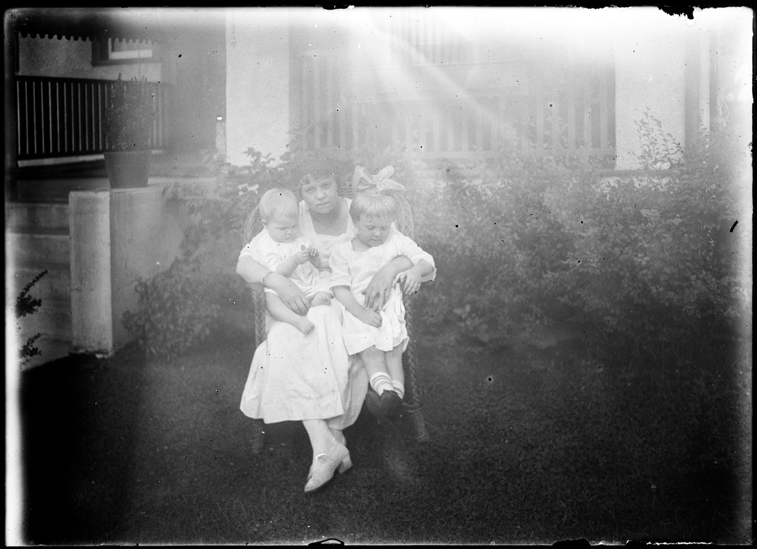 Tiffany children - Digital Commonwealth