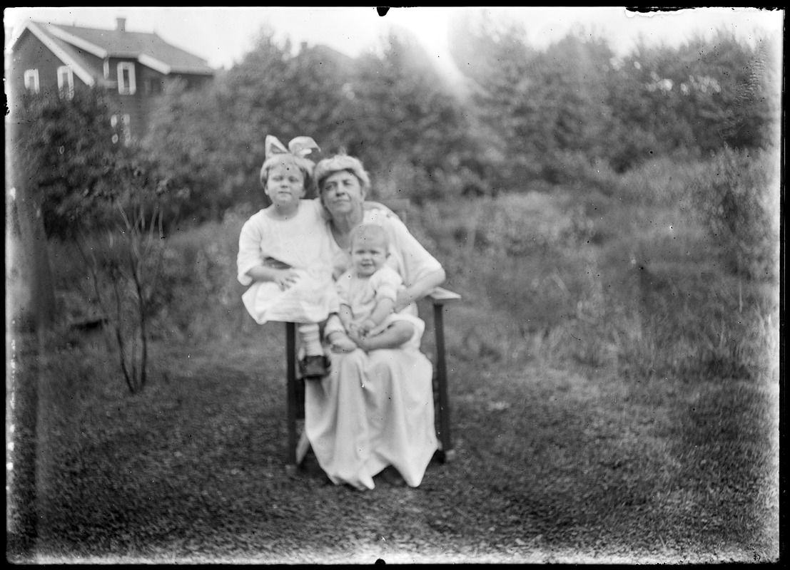 Tiffany children - Digital Commonwealth