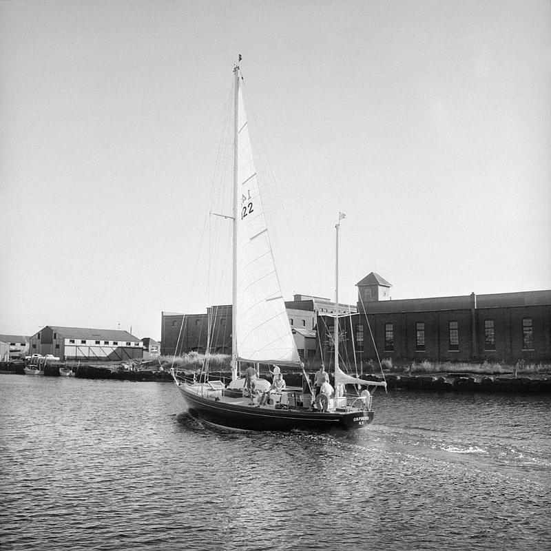 Sailboat Orpheus of New York - Digital Commonwealth