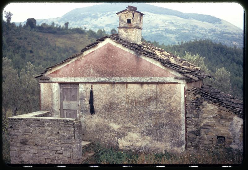 Rural building, Roccasicura, Italy - Digital Commonwealth