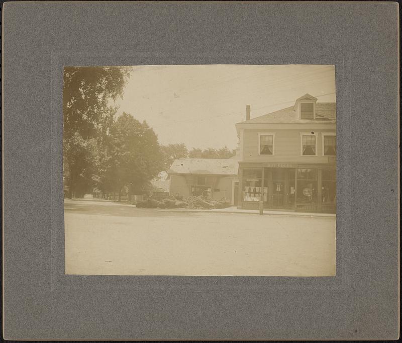 Post Office Square, showing part of Pettee's Store - Digital Commonwealth