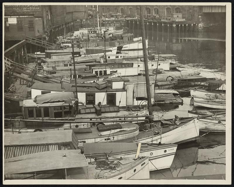 The boats comprising this floating village are tied up at the Warren ...