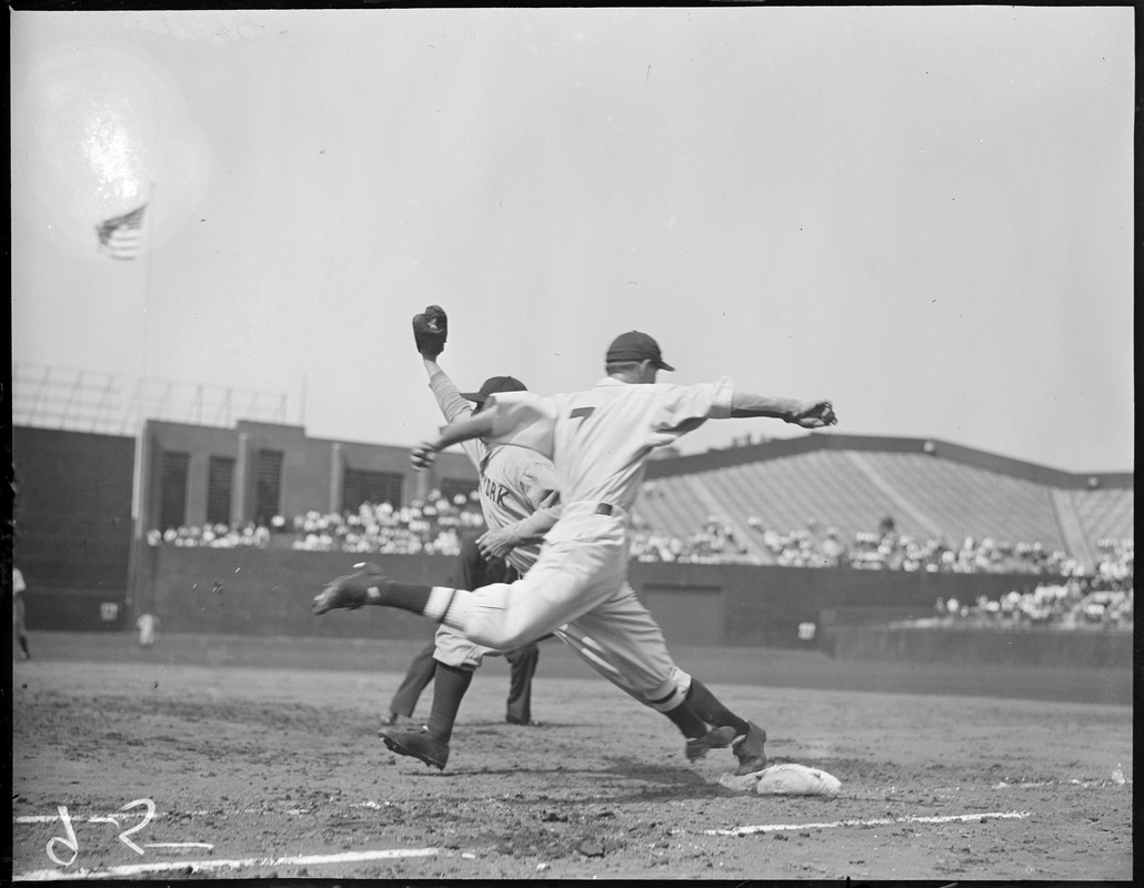 Close play at first Red Sox vs. Yankees - Digital Commonwealth