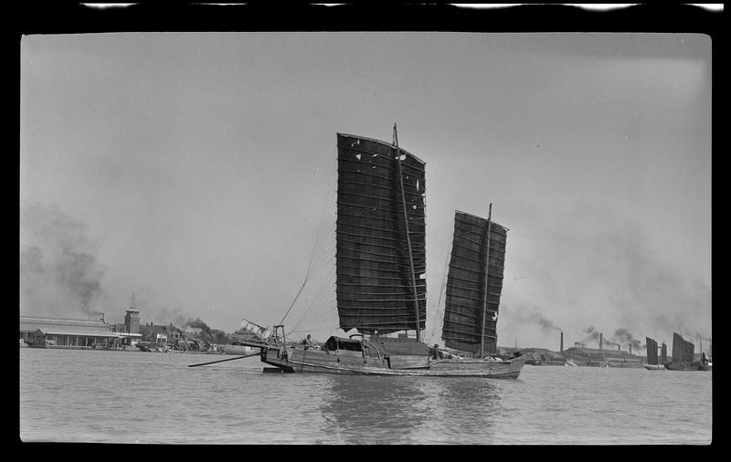 Junks seen from deck of Pres. McKinley, Whangpoo River approaching ...