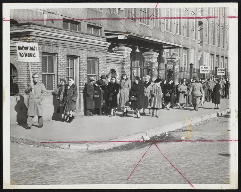 Pickets At Lawrence Textile Mill – Pickets walk in front of the Ayer ...