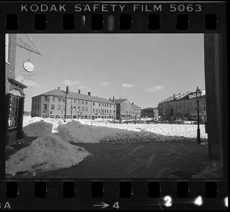 Market Square benches snow - Digital Commonwealth