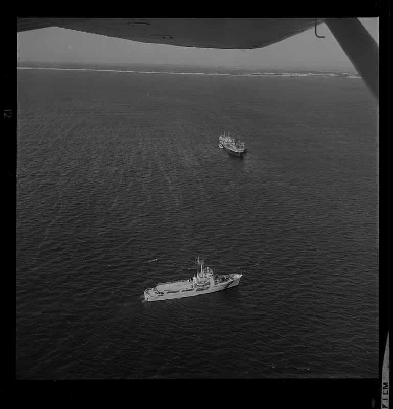 Tanker off Ports. - Digital Commonwealth