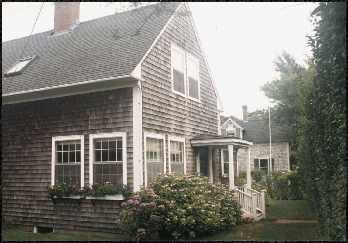 55 Cliff Road - Digital Commonwealth
