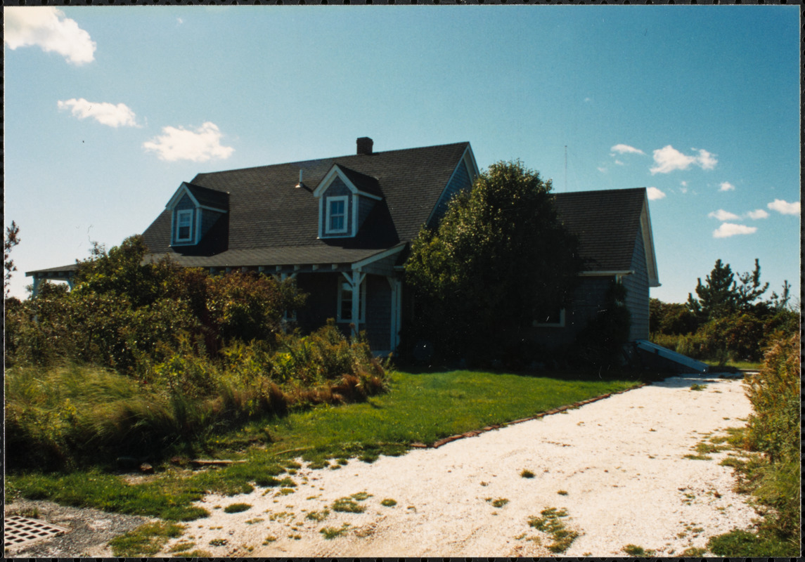 8 Stone Post Way - Digital Commonwealth