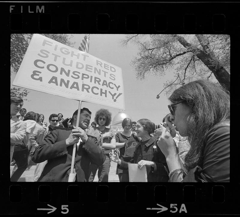 Kent State shootings demonstration: Counter demonstrators, State House, Boston Common - Digital ...