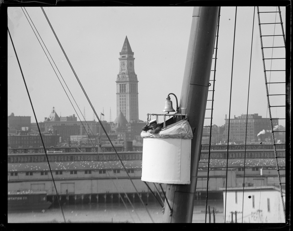 Crows nest of the SS Cedric with Custom House tower in background ...