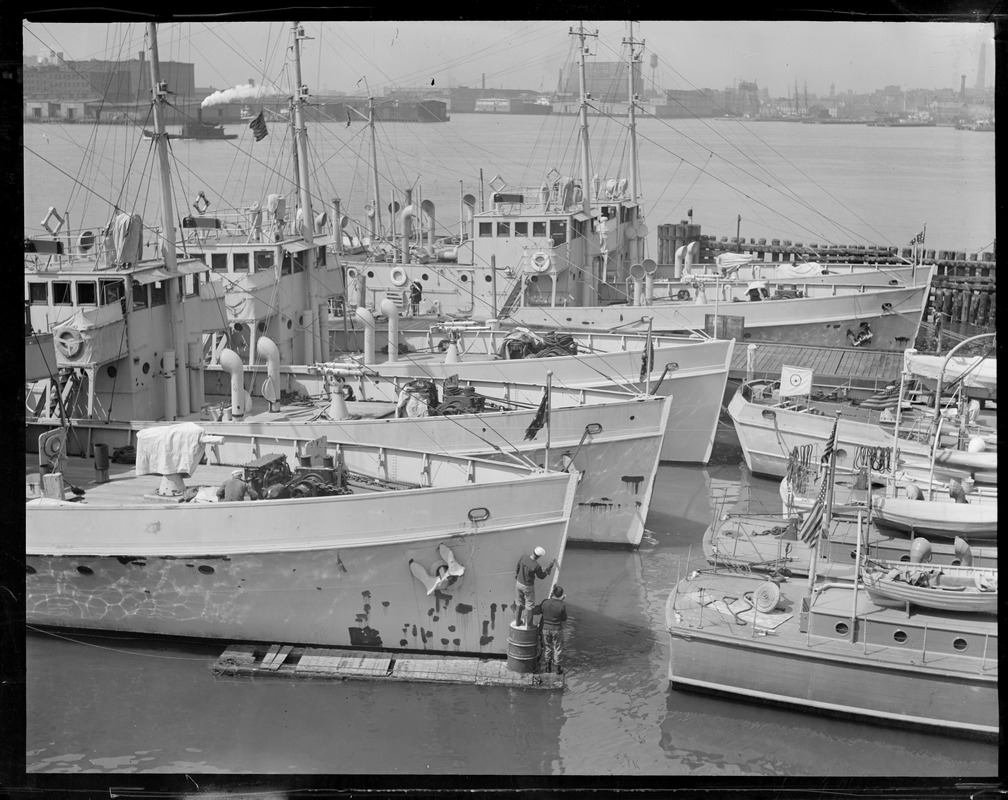 USS Mojave docking at Navy Yard (Coast Guard ship) - Digital Commonwealth