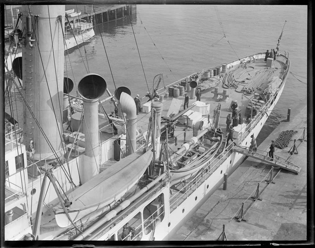 USS Tampa at Navy Yard after coming back from the ice fields - Digital ...