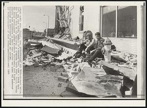 Santa Rosa, Calif. -- Earthquake Did This -- Richard Wells, left, and ...