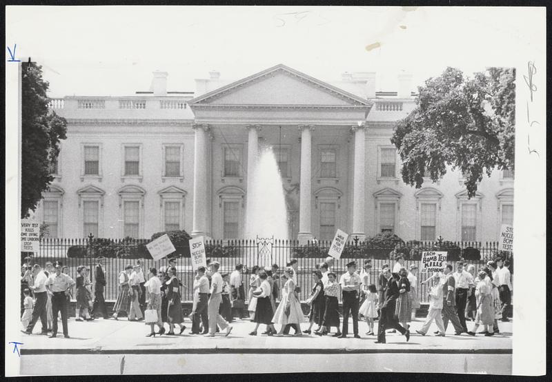 House Walkers - "Walkers for Peace" picket the White House abolition of ...
