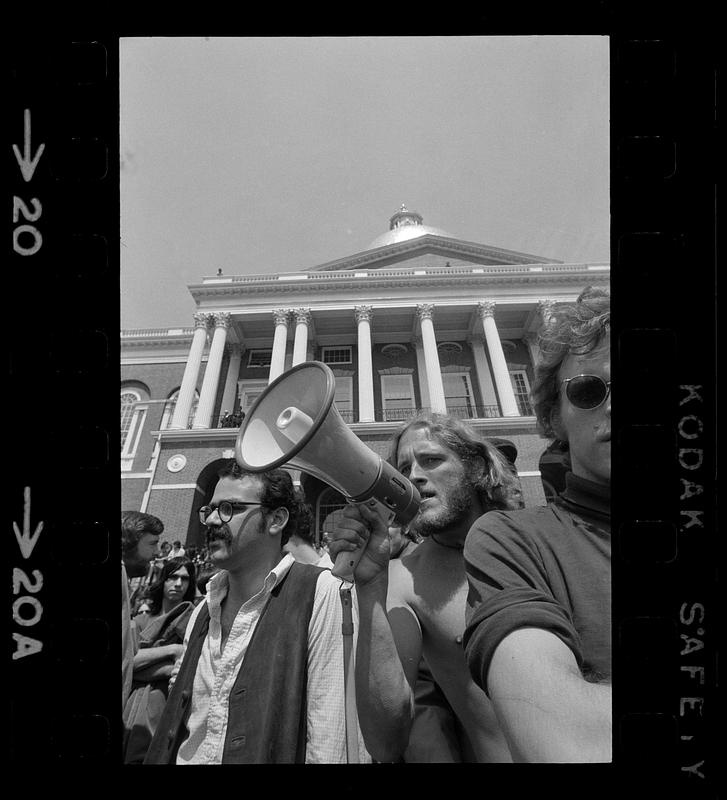 Kent State Massacre rally at State House, Boston - Digital Commonwealth