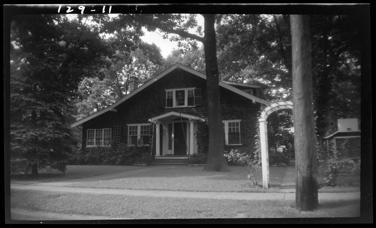 11 Gordon Rd - Digital Commonwealth