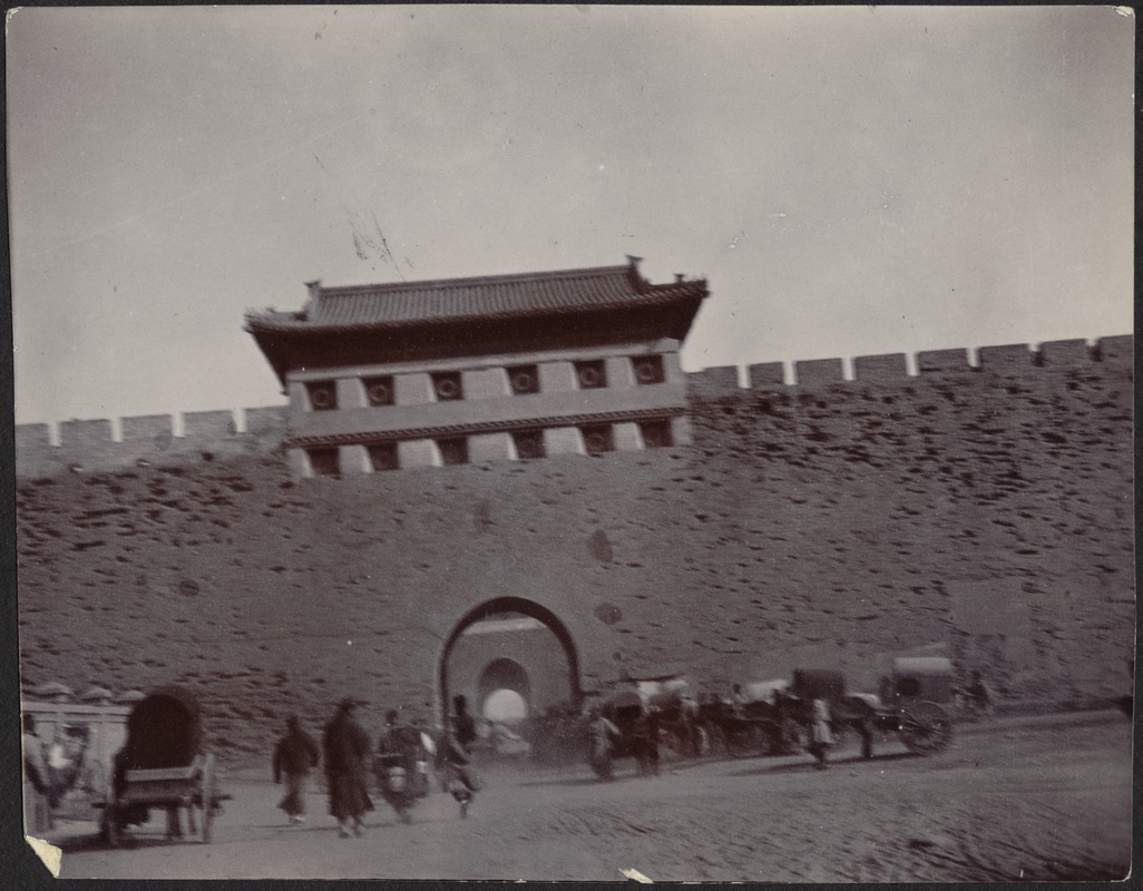 Ch'ien-men(or Ta-Chin-Men, great Chinese gate) - Digital Commonwealth