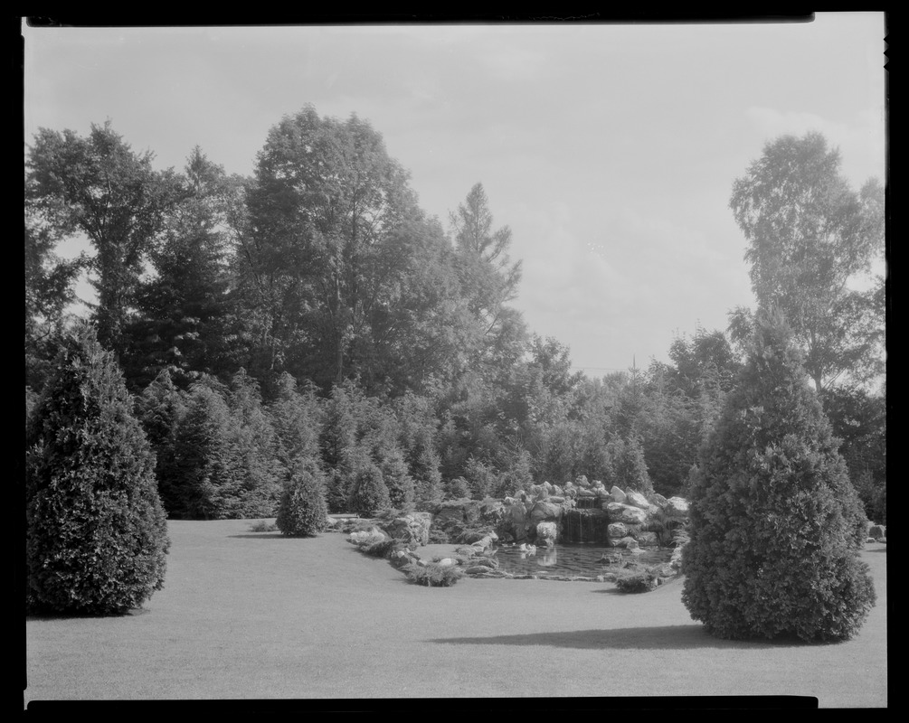 Groton Place: fountain landscape - Digital Commonwealth