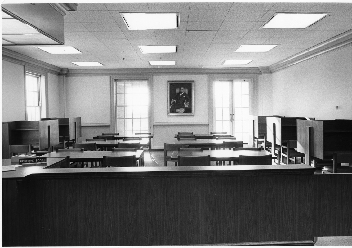Reserve section at Bentley Library - Digital Commonwealth