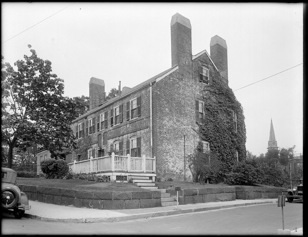 Old Garrison House at Bradlee Road and Brooks Lane, Medford Square ...