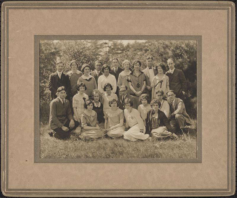 Group portrait of the Sharon High School class of 1924 - Digital ...