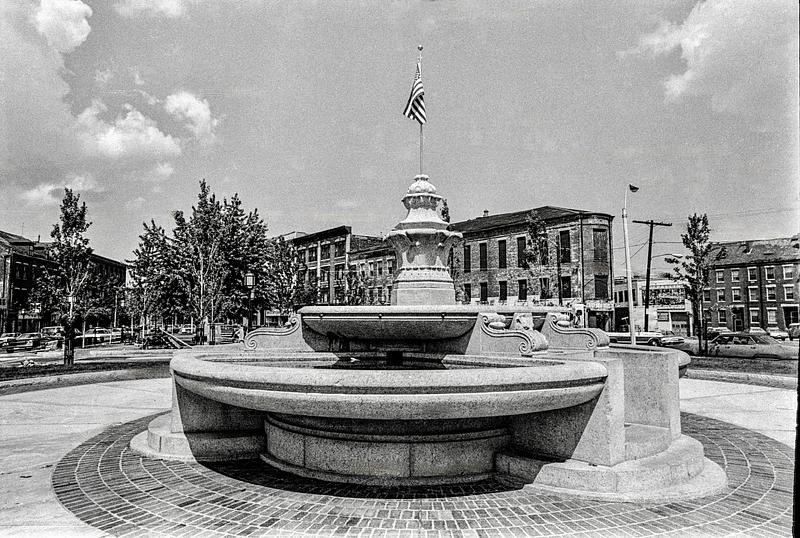 Stebbins Fountain, Chelsea Square - Digital Commonwealth