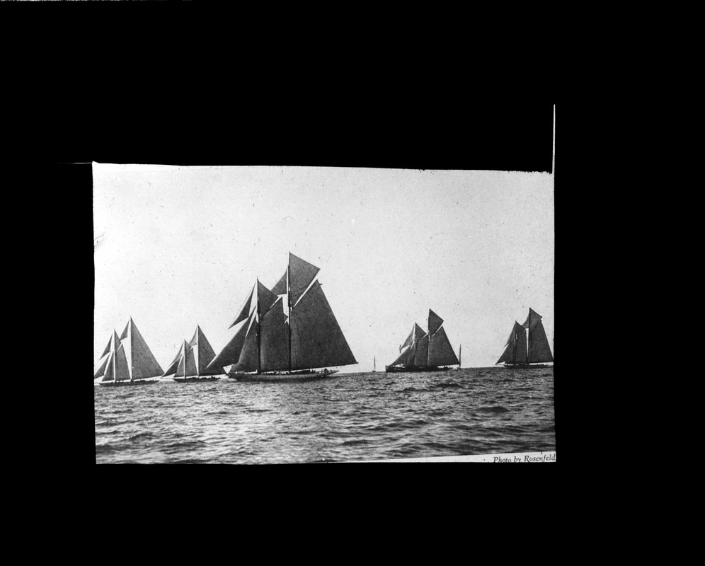 Start of the Astor Cup Race - Digital Commonwealth