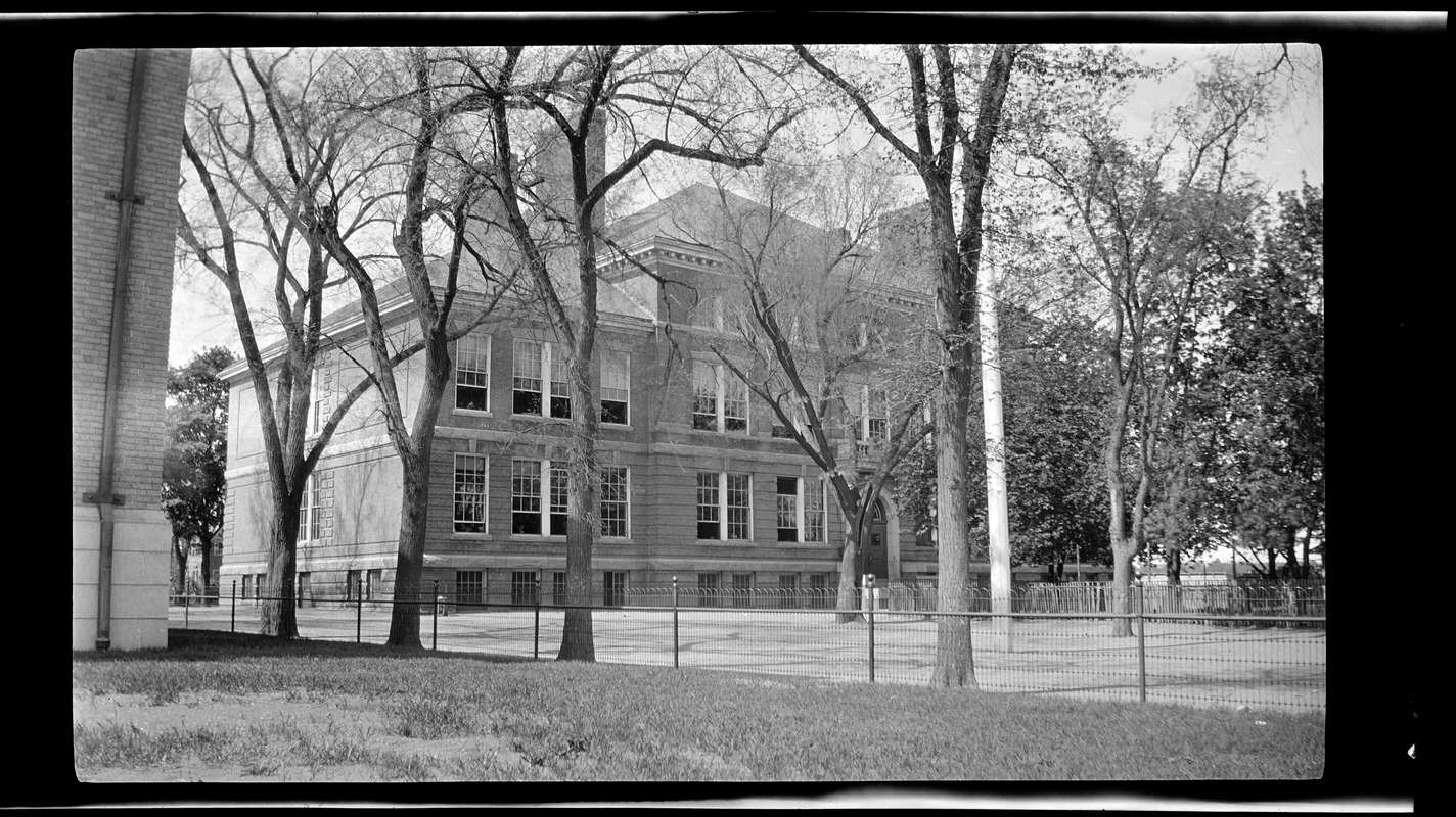 Coddington school building - Digital Commonwealth