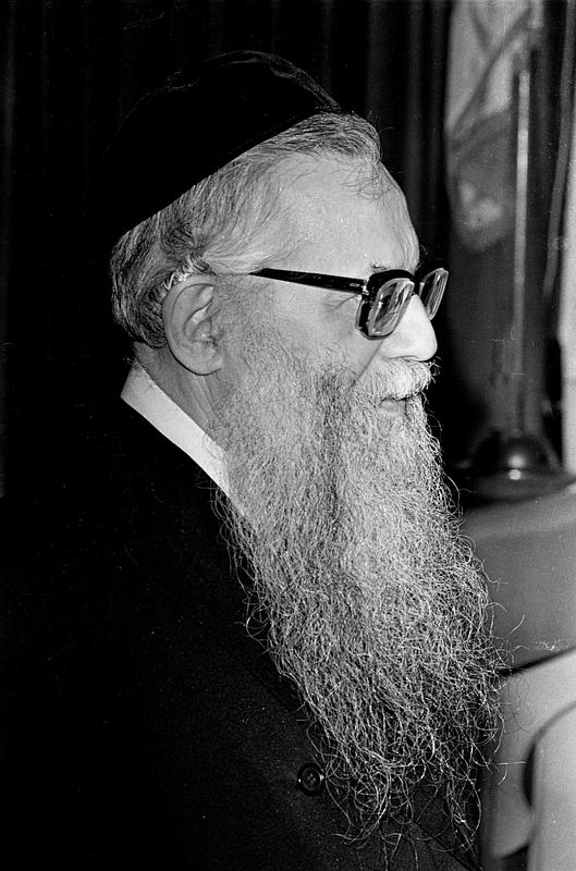 Jewish scholar from NY at the Hebrew School - Digital Commonwealth