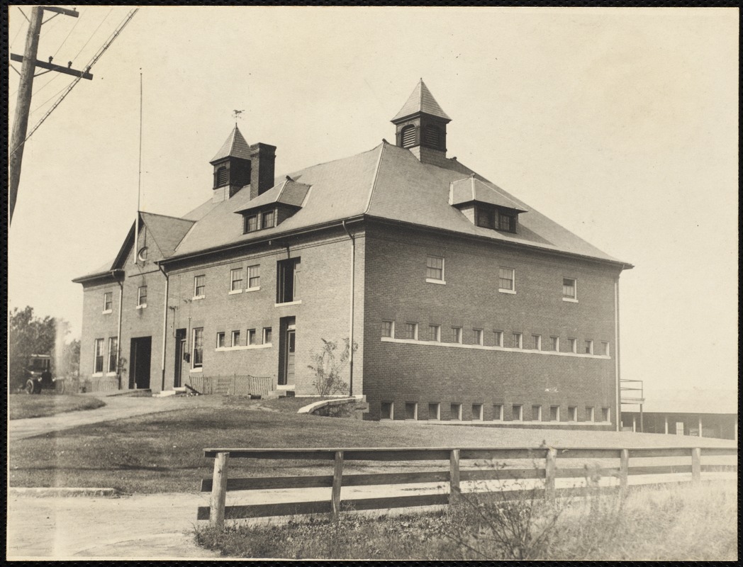 Unidentified brick building - Digital Commonwealth