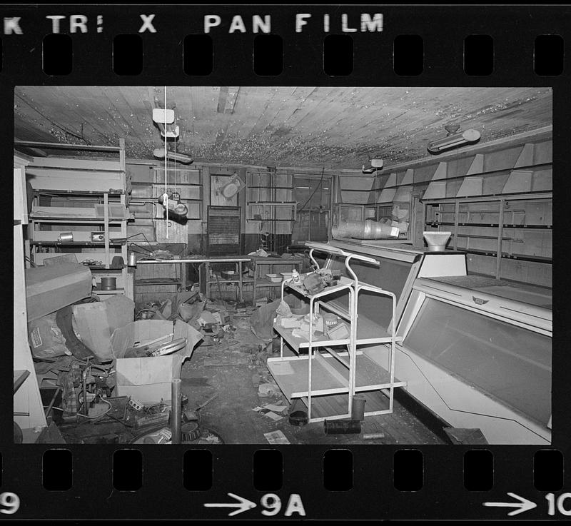 O’Brien building, Green Street, Inn Street, Old Newbury crafters ...