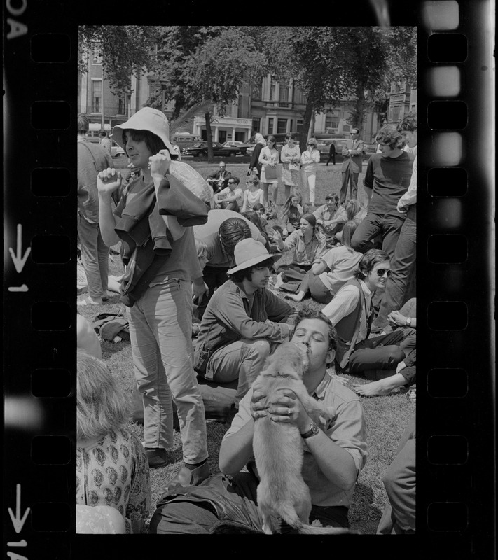 Hippies on the Boston Common - Digital Commonwealth