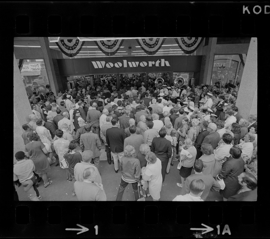 Woolworth's opening day - Digital Commonwealth