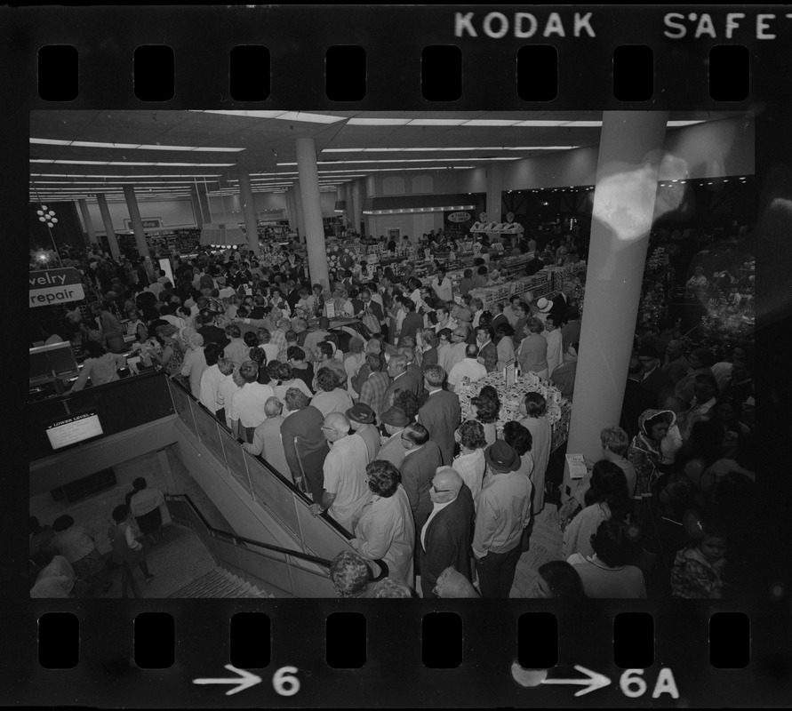 Woolworth's opening day - Digital Commonwealth